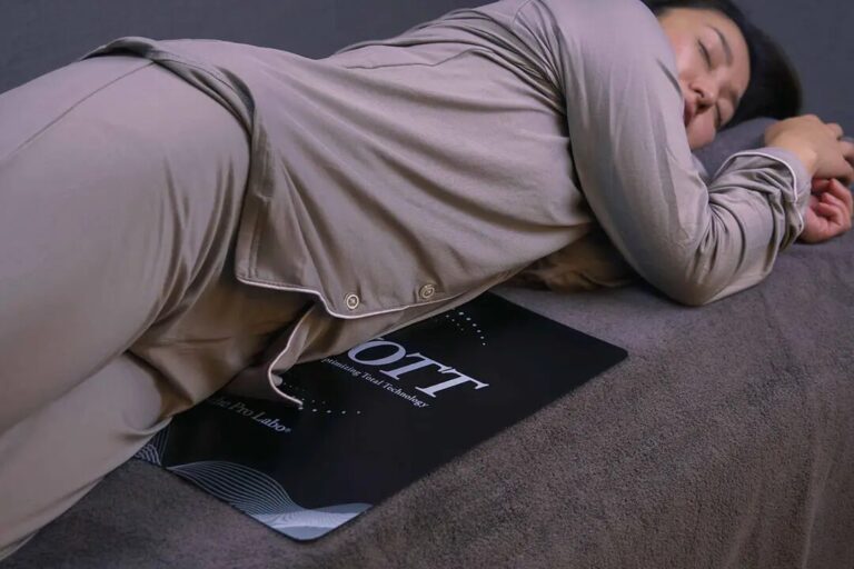 【注目比較】今、話題の電磁波美容マット「WOTT」と「DENBA」—導入すべきはどちら？ | ESTHE！ESTHE！ESTHE！エステ開業の手引き